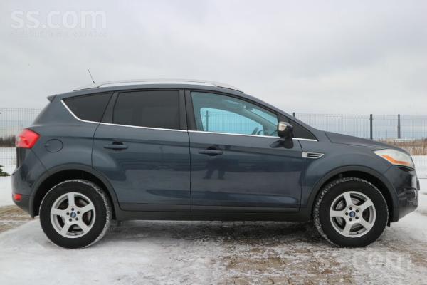 Zils Ford Kuga 2010 Rīga, ar dzinēja tilpumu 2.00 L un nobraukumu 238 tūkst. km par 5350 €, foto 6 vietnē AUTOMOTO.COM.LV