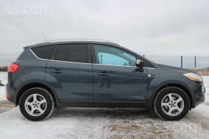 Zils Ford Kuga 2010 Rīga, ar dzinēja tilpumu 2.00 L un nobraukumu 238 tūkst. km par 5350 €, foto 6 vietnē AUTOMOTO.COM.LV