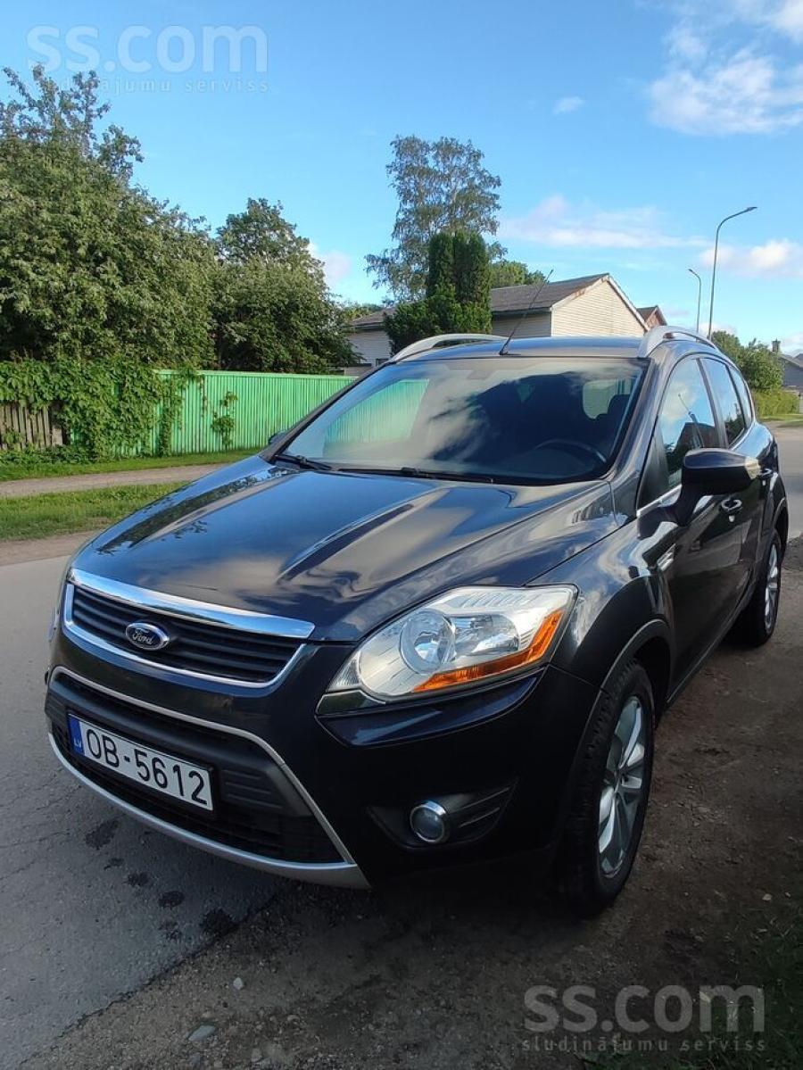 Zils Ford Kuga 2010 Liepāja, ar dzinēja tilpumu 2.00 L un nobraukumu 234 tūkst. km par 5300 €, foto 3 vietnē AUTOMOTO.COM.LV