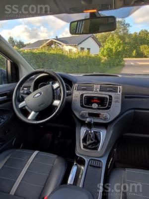 Zils Ford Kuga 2010 Liepāja, ar dzinēja tilpumu 2.00 L un nobraukumu 234 tūkst. km par 5300 €, foto 5 vietnē AUTOMOTO.COM.LV