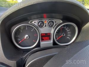 Zils Ford Kuga 2010 Liepāja, ar dzinēja tilpumu 2.00 L un nobraukumu 234 tūkst. km par 5300 €, foto 6 vietnē AUTOMOTO.COM.LV