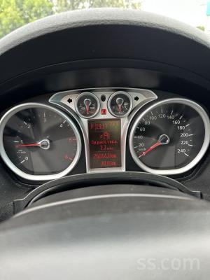 Zils Ford Kuga 2010 Bauska, ar dzinēja tilpumu 2.00 L un nobraukumu 260 tūkst. km par 6300 €, foto 11 vietnē AUTOMOTO.COM.LV