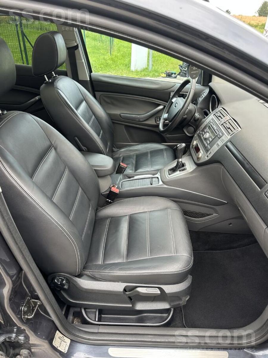 Zils Ford Kuga 2010 Bauska, ar dzinēja tilpumu 2.00 L un nobraukumu 260 tūkst. km par 6300 €, foto 17 vietnē AUTOMOTO.COM.LV
