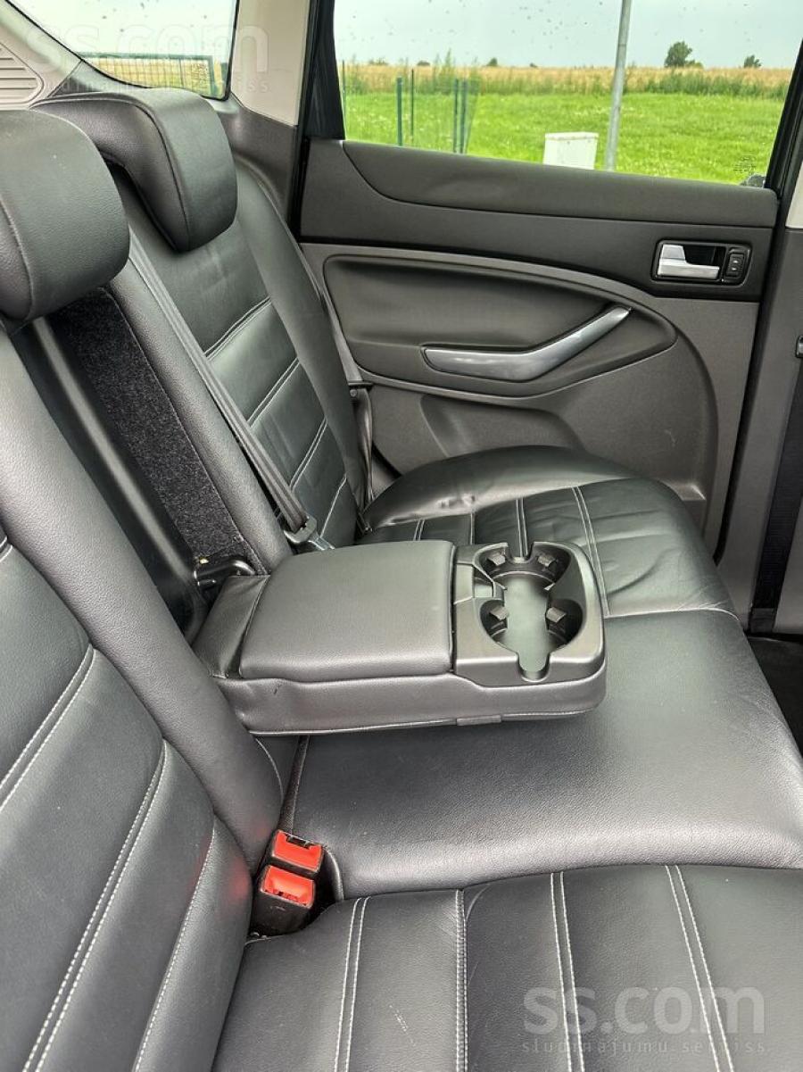 Zils Ford Kuga 2010 Bauska, ar dzinēja tilpumu 2.00 L un nobraukumu 260 tūkst. km par 6300 €, foto 19 vietnē AUTOMOTO.COM.LV