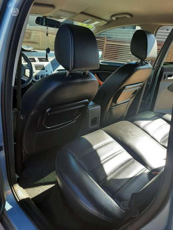 Zils Ford Kuga 2010 Marijampole, ar dzinēja tilpumu 2.00 L un nobraukumu 390 tūkst. km par 3400 €, foto 4 vietnē AUTOMOTO.COM.LV
