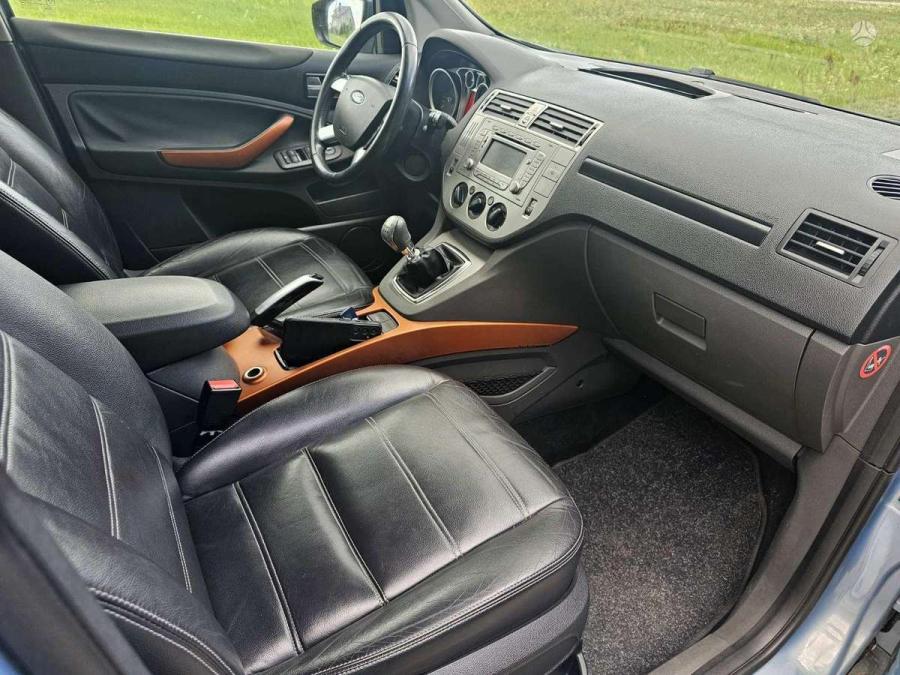 Blue Ford Kuga 2010 in Vilnius, with an engine capacity of 2.00 L and mileage of 390 thousand km for 3550 €, photo 13 on AUTOMOTO.COM.LV