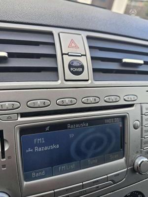 Blue Ford Kuga 2010 in Vilnius, with an engine capacity of 2.00 L and mileage of 390 thousand km for 3550 €, photo 14 on AUTOMOTO.COM.LV