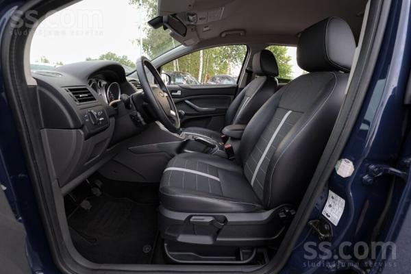 Blue Ford Kuga 2011 in Jelgava, with an engine capacity of 2.00 L and mileage of 0 thousand km for 6990 €, photo 7 on AUTOMOTO.COM.LV