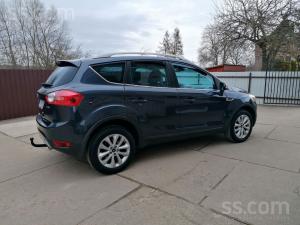 Zils Ford Kuga 2011 Daugavpils, ar dzinēja tilpumu 2.00 L un nobraukumu 0 tūkst. km par 5550 €, foto 6 vietnē AUTOMOTO.COM.LV