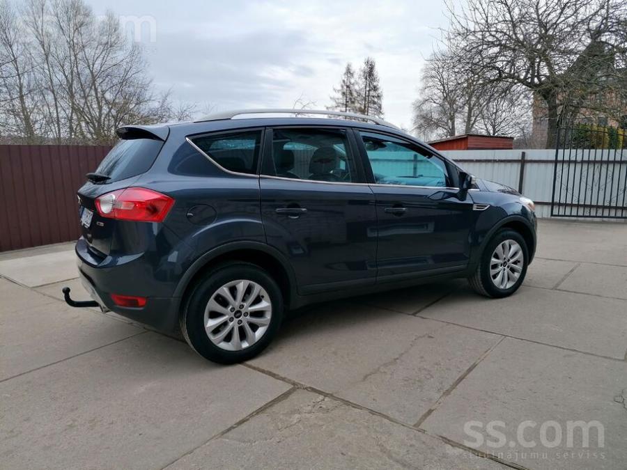 Zils Ford Kuga 2011 Daugavpils, ar dzinēja tilpumu 2.00 L un nobraukumu 0 tūkst. km par 5550 €, foto 6 vietnē AUTOMOTO.COM.LV