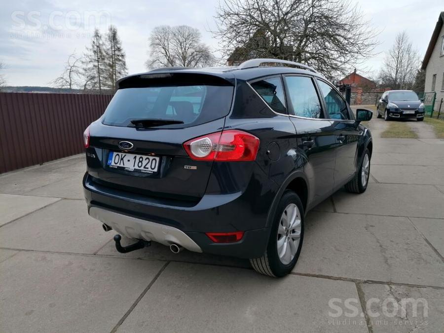 Zils Ford Kuga 2011 Daugavpils, ar dzinēja tilpumu 2.00 L un nobraukumu 0 tūkst. km par 5550 €, foto 7 vietnē AUTOMOTO.COM.LV