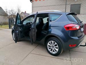 Zils Ford Kuga 2011 Daugavpils, ar dzinēja tilpumu 2.00 L un nobraukumu 0 tūkst. km par 5550 €, foto 16 vietnē AUTOMOTO.COM.LV