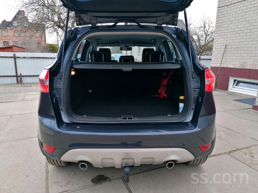 Zils Ford Kuga 2011 Daugavpils, ar dzinēja tilpumu 2.00 L un nobraukumu 0 tūkst. km par 5550 €, foto 30 vietnē AUTOMOTO.COM.LV