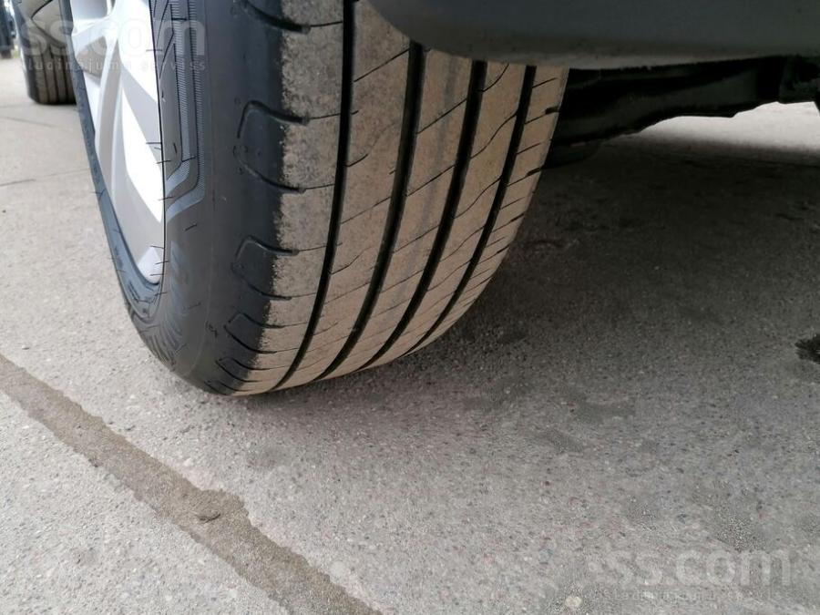 Zils Ford Kuga 2011 Daugavpils, ar dzinēja tilpumu 2.00 L un nobraukumu 0 tūkst. km par 5550 €, foto 34 vietnē AUTOMOTO.COM.LV