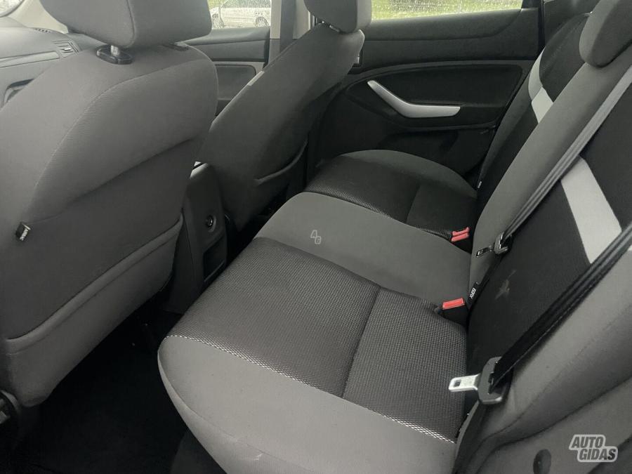 Blue Ford Kuga 2011 in Kaunas, with an engine capacity of 2.00 L and mileage of 151 thousand km for 5999 €, photo 25 on AUTOMOTO.COM.LV