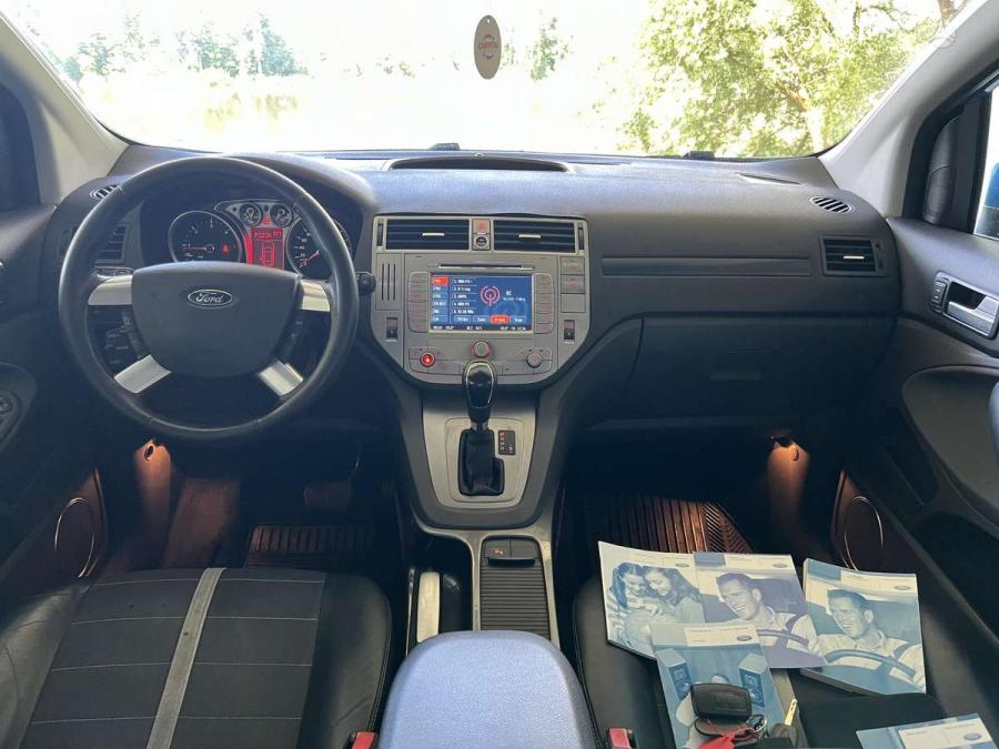 Blue Ford Kuga 2011 in Vilnius, with an engine capacity of 0.20 L and mileage of 370 thousand km for 3999 €, photo 14 on AUTOMOTO.COM.LV