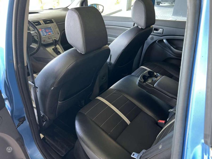 Blue Ford Kuga 2011 in Vilnius, with an engine capacity of 0.20 L and mileage of 370 thousand km for 3999 €, photo 18 on AUTOMOTO.COM.LV