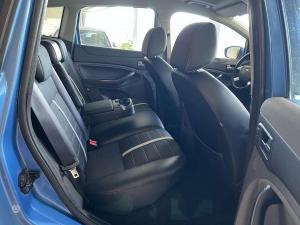 Blue Ford Kuga 2011 in Vilnius, with an engine capacity of 0.20 L and mileage of 370 thousand km for 3999 €, photo 20 on AUTOMOTO.COM.LV
