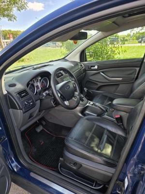 Blue Ford Kuga 2011 in Siauliai, with an engine capacity of 2.00 L and mileage of 266 thousand km for 4600 €, photo 9 on AUTOMOTO.COM.LV
