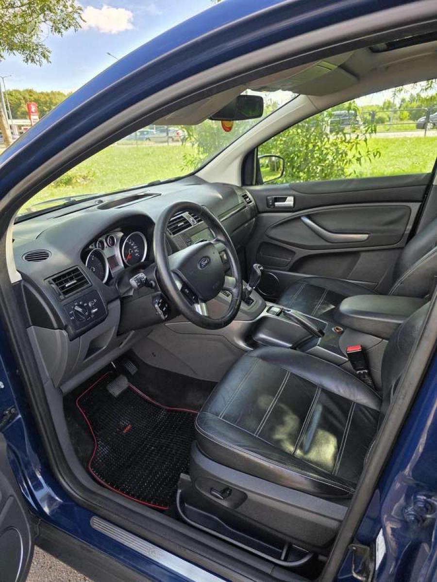Blue Ford Kuga 2011 in Siauliai, with an engine capacity of 2.00 L and mileage of 266 thousand km for 4600 €, photo 9 on AUTOMOTO.COM.LV