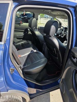 Blue Ford Kuga 2011 in Siauliai, with an engine capacity of 2.00 L and mileage of 266 thousand km for 4600 €, photo 14 on AUTOMOTO.COM.LV
