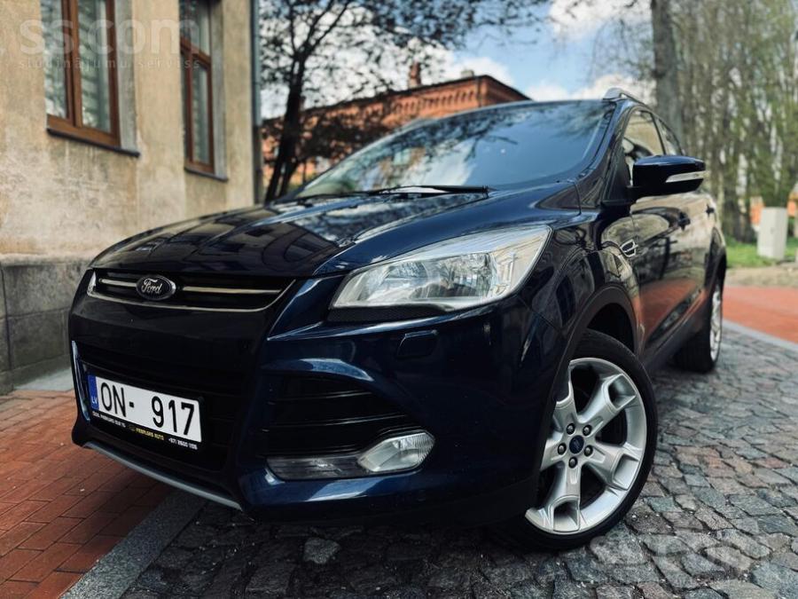 Zils Ford Kuga 2013 Cēsis, ar dzinēja tilpumu 2.00 L un nobraukumu 0 tūkst. km par 9650 €, foto 4 vietnē AUTOMOTO.COM.LV