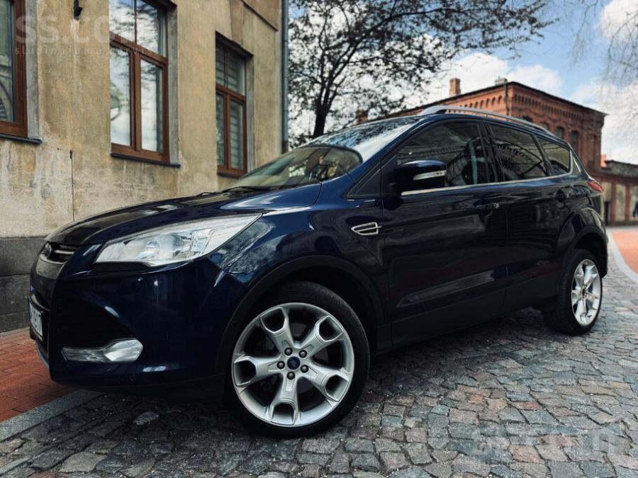 Zils Ford Kuga 2013 Cēsis, ar dzinēja tilpumu 2.00 L un nobraukumu 0 tūkst. km par 9650 €, foto 5 vietnē AUTOMOTO.COM.LV