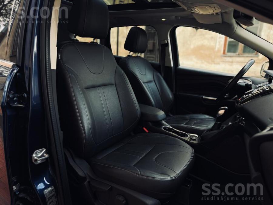 Zils Ford Kuga 2013 Cēsis, ar dzinēja tilpumu 2.00 L un nobraukumu 0 tūkst. km par 9650 €, foto 12 vietnē AUTOMOTO.COM.LV