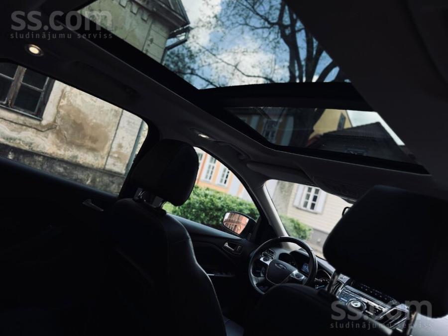 Zils Ford Kuga 2013 Cēsis, ar dzinēja tilpumu 2.00 L un nobraukumu 0 tūkst. km par 9650 €, foto 15 vietnē AUTOMOTO.COM.LV
