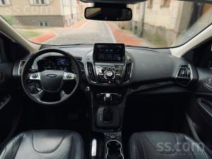 Zils Ford Kuga 2013 Cēsis, ar dzinēja tilpumu 2.00 L un nobraukumu 0 tūkst. km par 9650 €, foto 18 vietnē AUTOMOTO.COM.LV