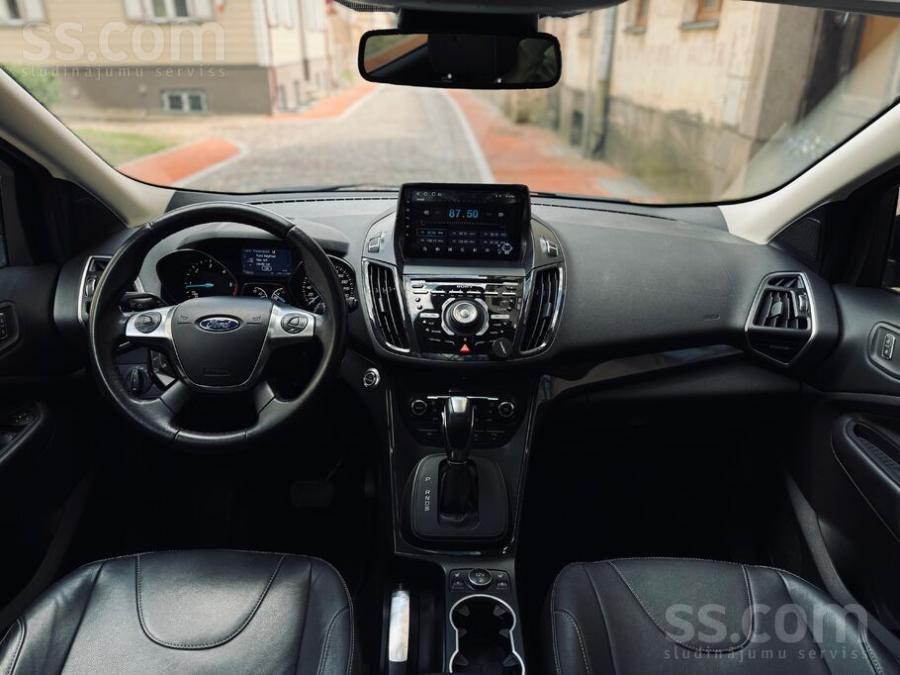 Zils Ford Kuga 2013 Cēsis, ar dzinēja tilpumu 2.00 L un nobraukumu 0 tūkst. km par 9650 €, foto 18 vietnē AUTOMOTO.COM.LV