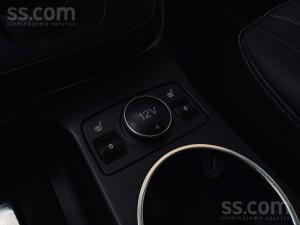 Zils Ford Kuga 2013 Cēsis, ar dzinēja tilpumu 2.00 L un nobraukumu 0 tūkst. km par 9650 €, foto 23 vietnē AUTOMOTO.COM.LV