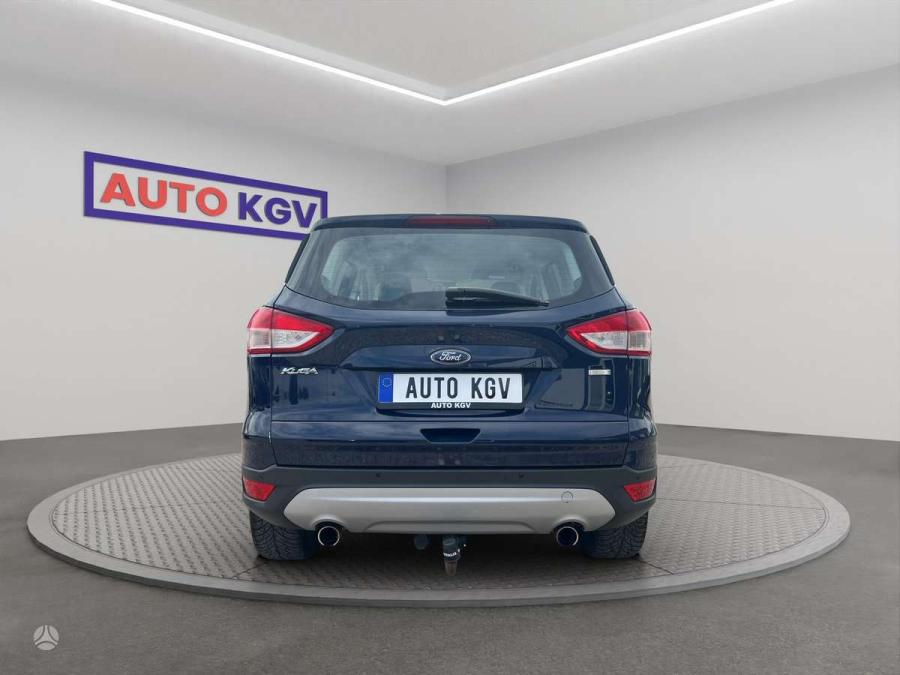 Blue Ford Kuga 2014 in Kaunas, with an engine capacity of 1.60 L and mileage of 245 thousand km for 7999 €, photo 5 on AUTOMOTO.COM.LV
