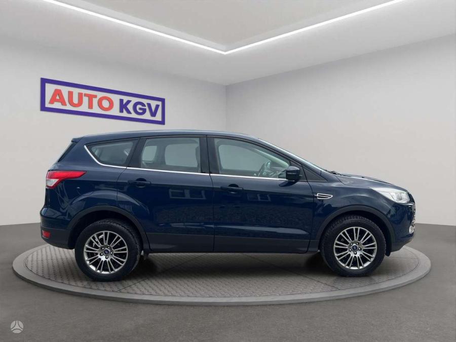 Blue Ford Kuga 2014 in Kaunas, with an engine capacity of 1.60 L and mileage of 245 thousand km for 7999 €, photo 7 on AUTOMOTO.COM.LV