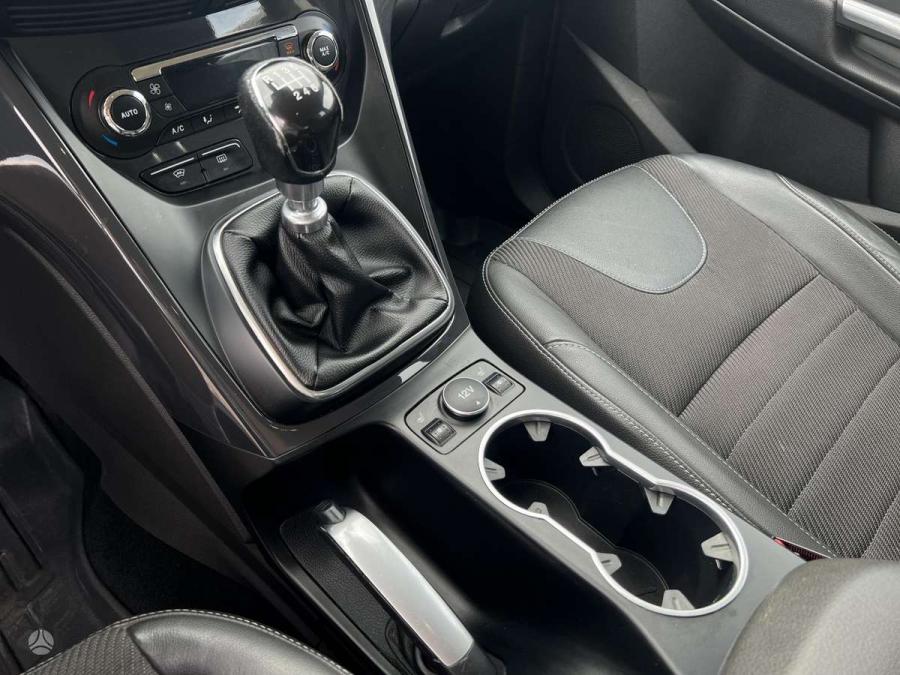 Blue Ford Kuga 2014 in Kaunas, with an engine capacity of 1.60 L and mileage of 245 thousand km for 7999 €, photo 16 on AUTOMOTO.COM.LV