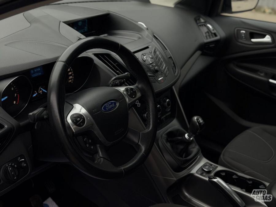 Zils Ford Kuga 2014 Rokiškis, ar dzinēja tilpumu 1.60 L un nobraukumu 133 tūkst. km par 3850 €, foto 21 vietnē AUTOMOTO.COM.LV