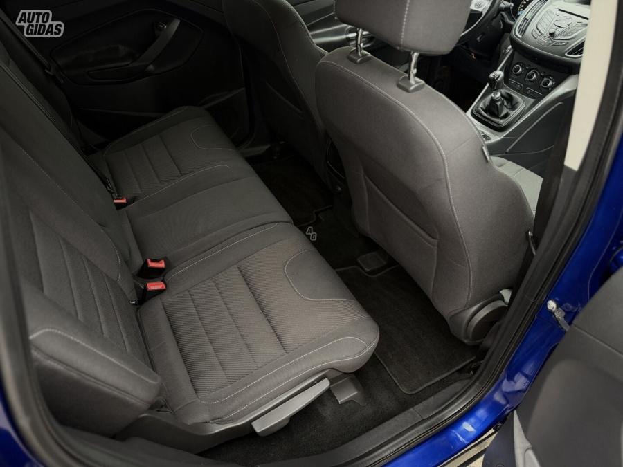Zils Ford Kuga 2014 Rokiškis, ar dzinēja tilpumu 1.60 L un nobraukumu 133 tūkst. km par 3850 €, foto 25 vietnē AUTOMOTO.COM.LV