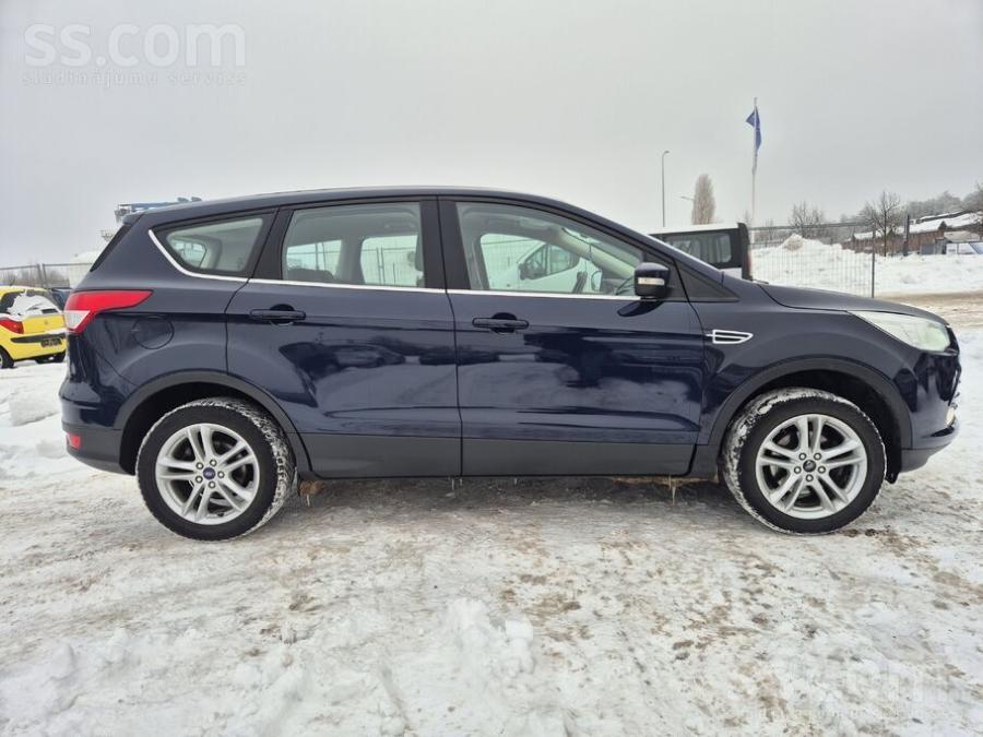 Zils Ford Kuga 2015 Liepāja, ar dzinēja tilpumu 1.50 L un nobraukumu 202 tūkst. km par 7700 €, foto 4 vietnē AUTOMOTO.COM.LV