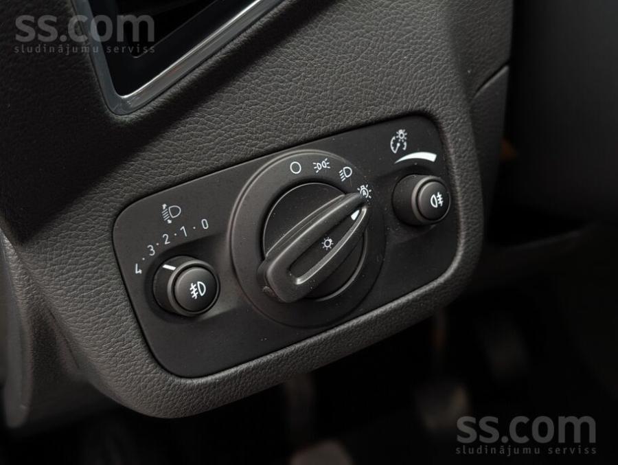 Zils Ford Kuga 2015 Jūrmala, ar dzinēja tilpumu 1.50 L un nobraukumu 189 tūkst. km par 8650 €, foto 16 vietnē AUTOMOTO.COM.LV