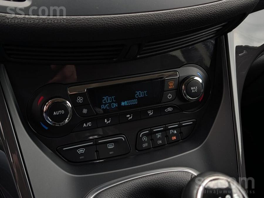 Zils Ford Kuga 2015 Jūrmala, ar dzinēja tilpumu 1.50 L un nobraukumu 189 tūkst. km par 8650 €, foto 30 vietnē AUTOMOTO.COM.LV
