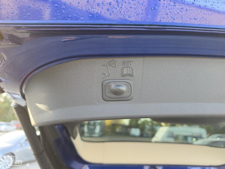 Zils Ford Kuga 2015 Pakruojis, ar dzinēja tilpumu 2.00 L un nobraukumu 185 tūkst. km par 7100 €, foto 22 vietnē AUTOMOTO.COM.LV