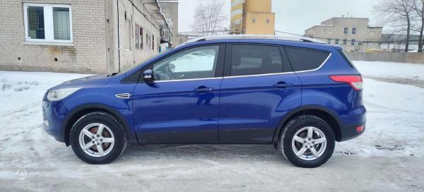 Blue Ford Kuga 2016 in Klaipeda, with an engine capacity of 1.50 L and mileage of 135 thousand km for 8600 €, photo 3 on AUTOMOTO.COM.LV