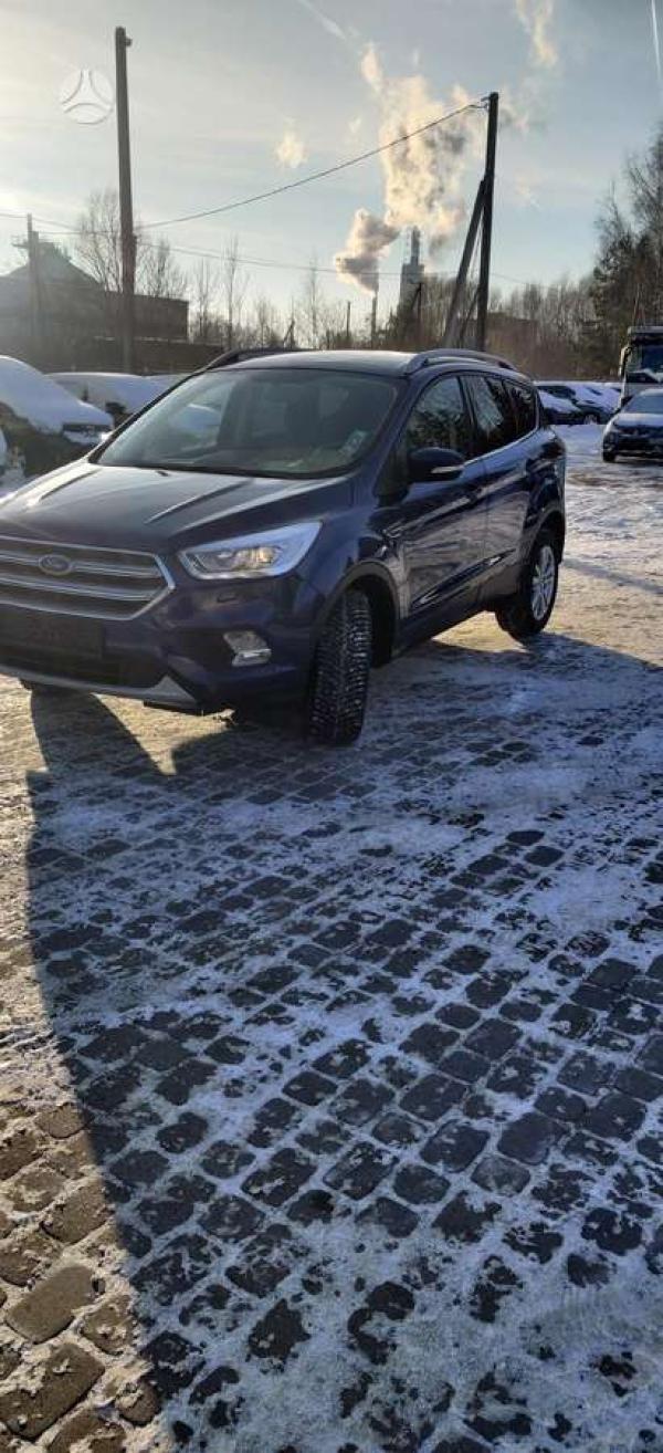 Blue Ford Kuga 2018 in Radviliskis, with an engine capacity of 1.50 L and mileage of 137 thousand km for 10600 €, photo 1 on AUTOMOTO.COM.LV