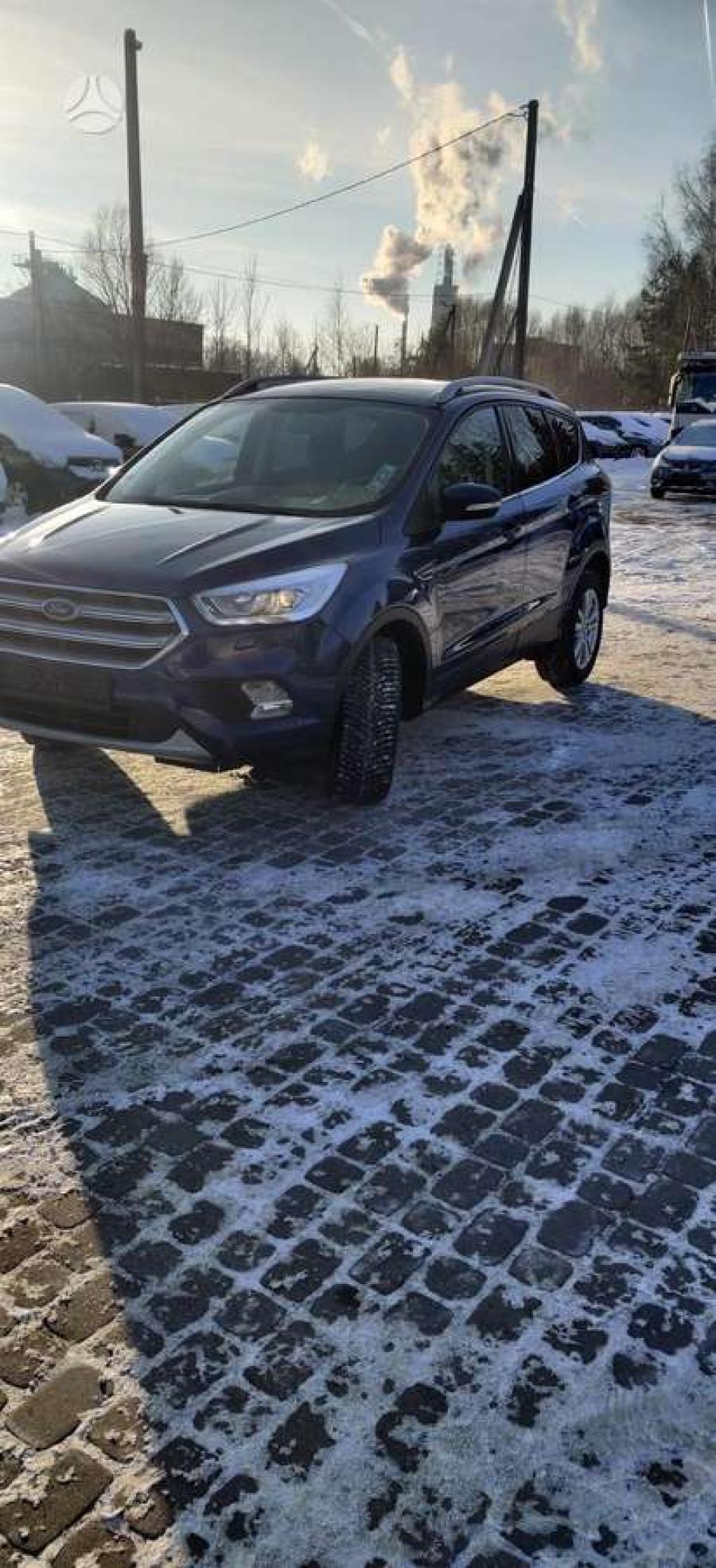 Blue Ford Kuga 2018 in Radviliskis, with an engine capacity of 1.50 L and mileage of 137 thousand km for 10600 €, photo 1 on AUTOMOTO.COM.LV