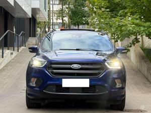 Blue Ford Kuga 2018 in Kaunas, with an engine capacity of 1.50 L and mileage of 254 thousand km for 9600 €, photo 4 on AUTOMOTO.COM.LV