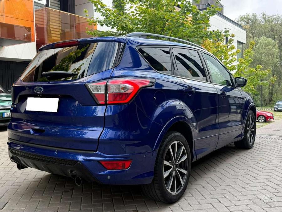 Blue Ford Kuga 2018 in Kaunas, with an engine capacity of 1.50 L and mileage of 254 thousand km for 9600 €, photo 7 on AUTOMOTO.COM.LV