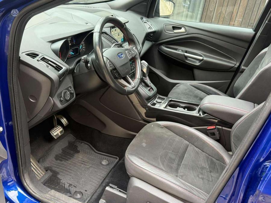 Blue Ford Kuga 2018 in Kaunas, with an engine capacity of 1.50 L and mileage of 254 thousand km for 9600 €, photo 8 on AUTOMOTO.COM.LV
