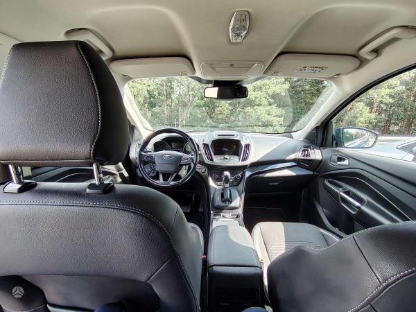 Ford Kuga 2018 in Vilnius on AUTOMOTO.COM.LV Blue Ford Kuga 2018 in Vilnius, with an engine capacity of 1.50 L and mileage of 117 thousand km for 10500 €, photo 7 on AUTOMOTO.COM.LV