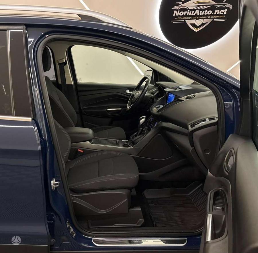 Blue Ford Kuga 2019 in Marijampole, with an engine capacity of 2.00 L and mileage of 122 thousand km for 10850 €, photo 13 on AUTOMOTO.COM.LV
