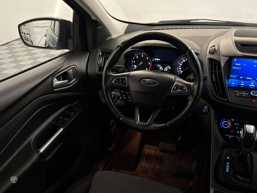 Blue Ford Kuga 2019 in Marijampole, with an engine capacity of 2.00 L and mileage of 122 thousand km for 10850 €, photo 15 on AUTOMOTO.COM.LV